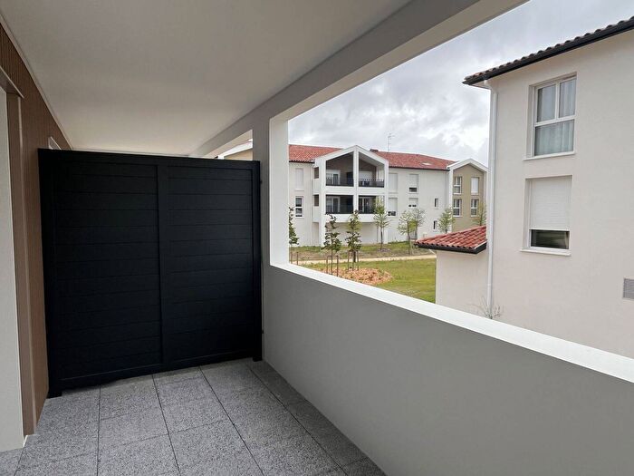 Est, Saint-Vincent-de-Tyrosse : Appartement 3 pièces à louer