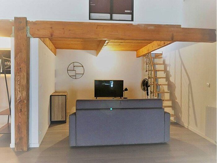 Appartement à louer - Brignoles - 2 pièces - 1 chambre