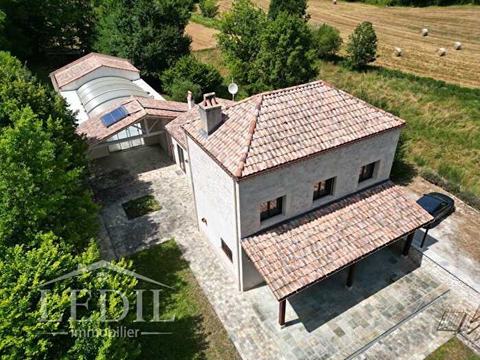 Maison à vendre - Valprionde - 4 pièces - 3 chambres