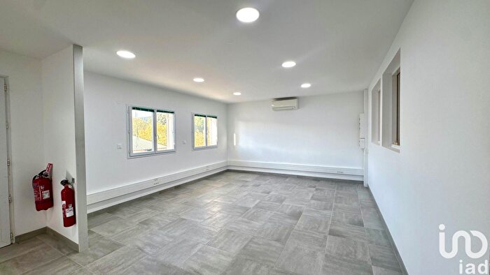 Maison à louer - Saint-Restitut - 4 pièces