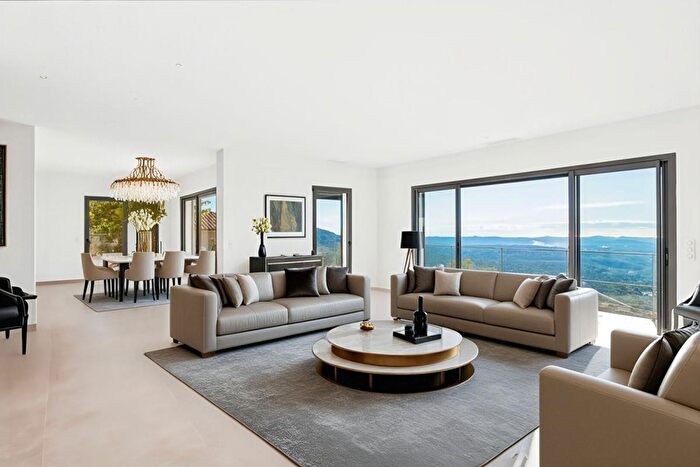 Maison à vendre - Spéracèdes - 7 pièces - 4 chambres