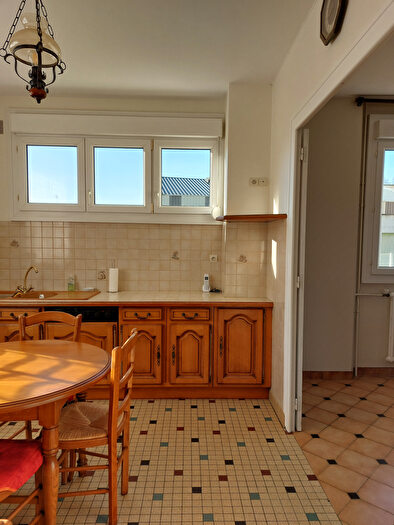 Maison à vendre - Savigné-lévêque - 4 pièces - 3 chambres