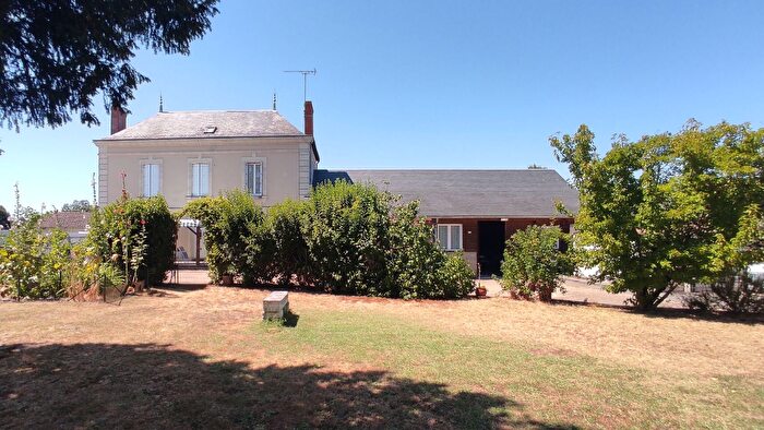 Maison à vendre - Saint-Gervais-les-Trois-Clochers - 7 pièces - 6 chambres