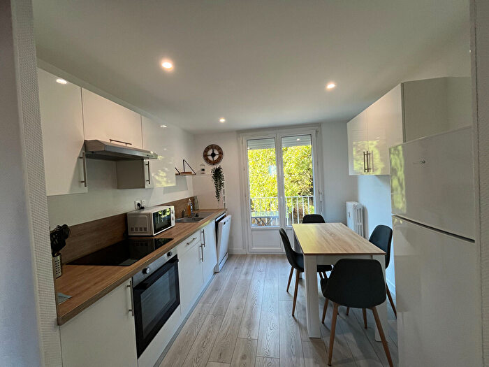 Hérouville-Saint-Clair, Grand Parc, Belles Portes : Appartement 1 pièce à louer