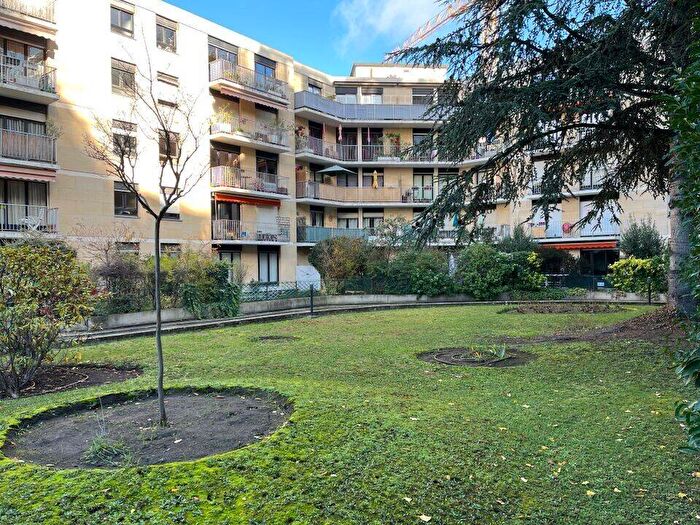 Centre Ville-Gambetta, Clichy - Appartement 2 pièces à louer