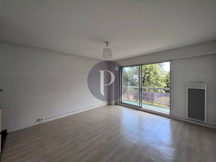 Appartement 1 pièce à louer - Houssières, Châtenay-Malabry