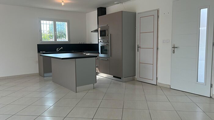 Maison à vendre - Vauvert - 4 pièces - 3 chambres