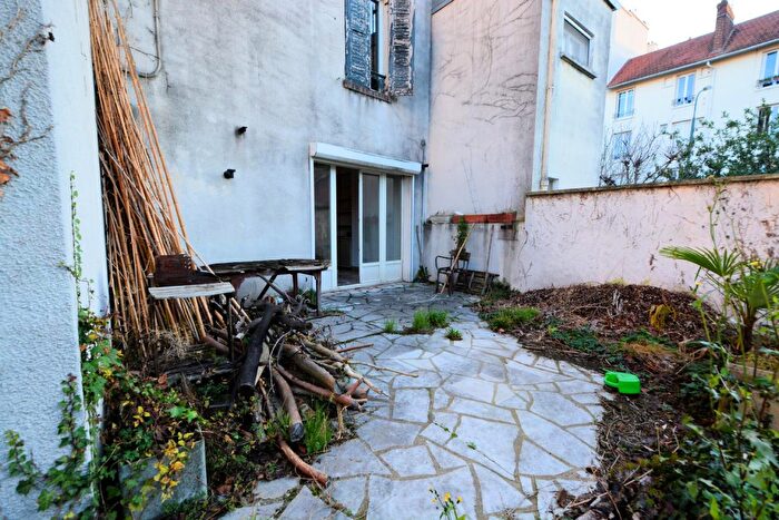 Maison à vendre - Saint-Maur-des-Fossés - 8 pièces - 6 chambres
