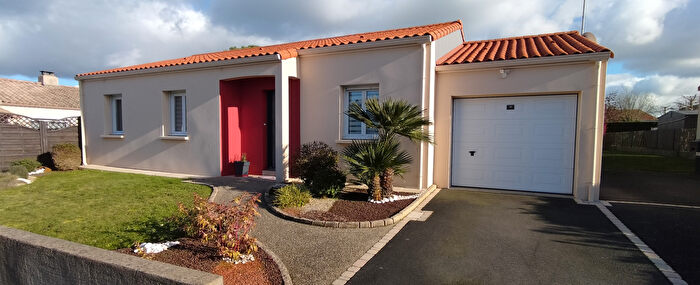 Maison à vendre - Tillières - 4 pièces - 3 chambres