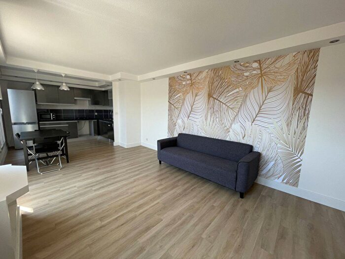 Appartement 3 pièces à Villeurbanne, à louer