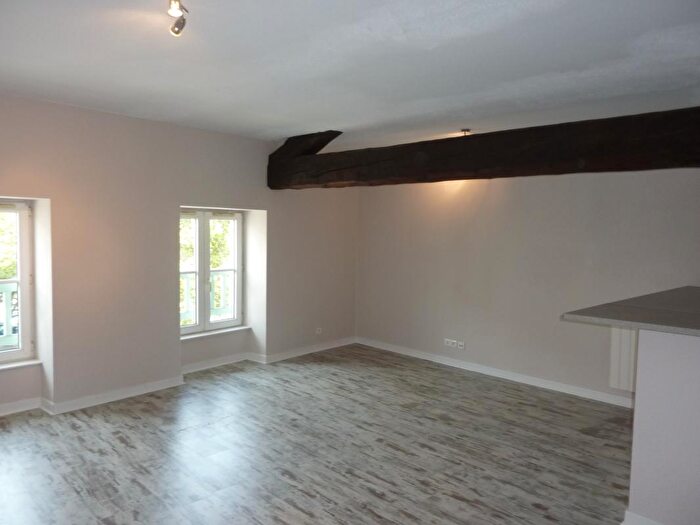 Montbrison, Centre-ville : Appartement 3 pièces à louer
