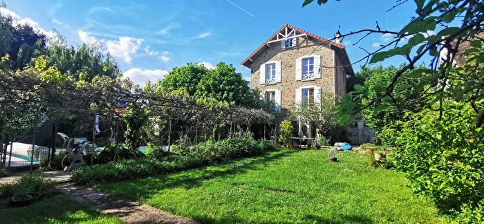 Maison à vendre - Mandres-les-Roses - 6 pièces - 5 chambres