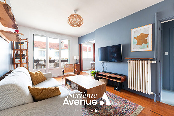 Appartement à vendre - Clermont-Ferrand, Cotes de Clermont - 3 pièces - 2 chambres