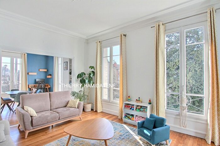 Appartement à vendre - Argenteuil, Centre-ville - 4 pièces - 2 chambres