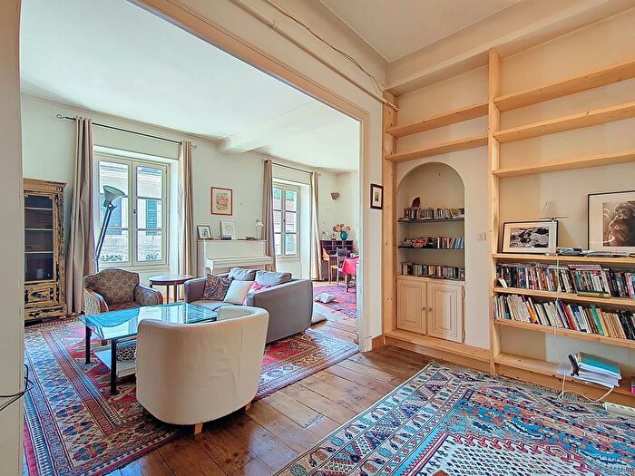 Appartement à vendre - Pau, Centre-ville - 4 pièces - 3 chambres