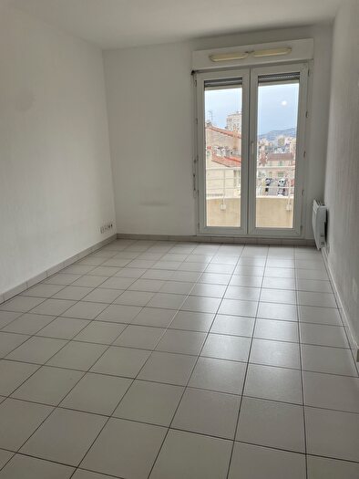 Appartement à louer - Marseille e , Baille - 1 pièce