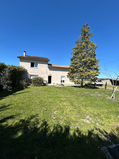 Maison 7 pièces à Saint-Pey-d'Armens, à vendre