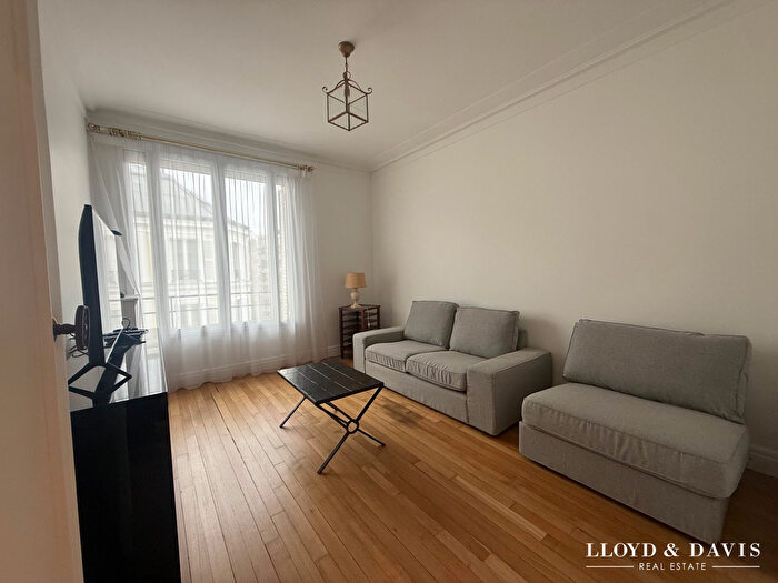 Appartement à louer - Neuilly-sur-Seine, Plaine des Sablons - 2 pièces - 1 chambre