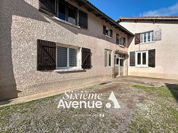 Maison à vendre - Pusignan - 6 pièces - 4 chambres