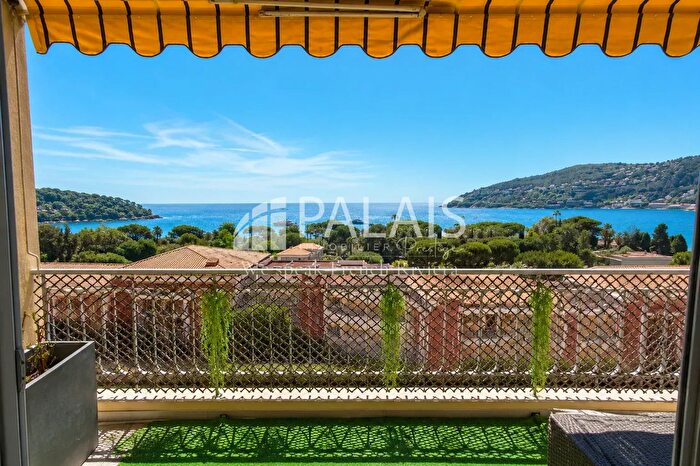 Villefranche-sur-Mer : Appartement 3 pièces à vendre