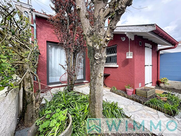 Maison à louer - Mérignac, Saint-Augustin - 2 pièces - 1 chambre