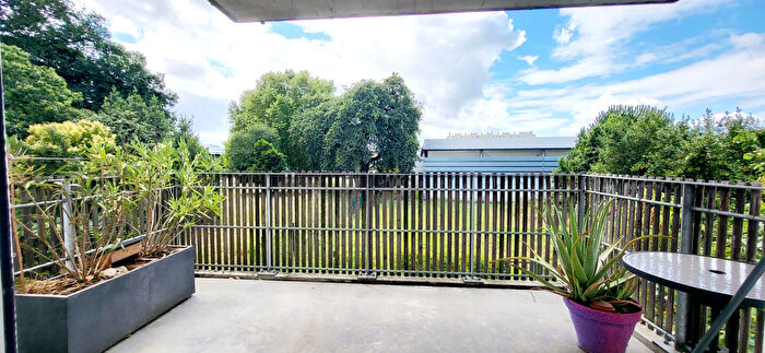 Appartement à vendre - Cenon, Palmer, Gravières - 2 pièces - 1 chambre