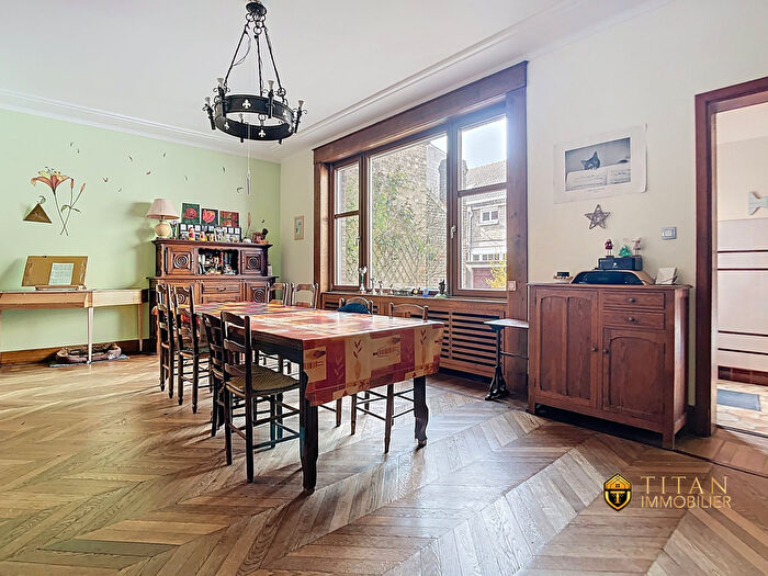 Maison à vendre - Dunkerque, Dunkerque Sud - 9 pièces - 6 chambres