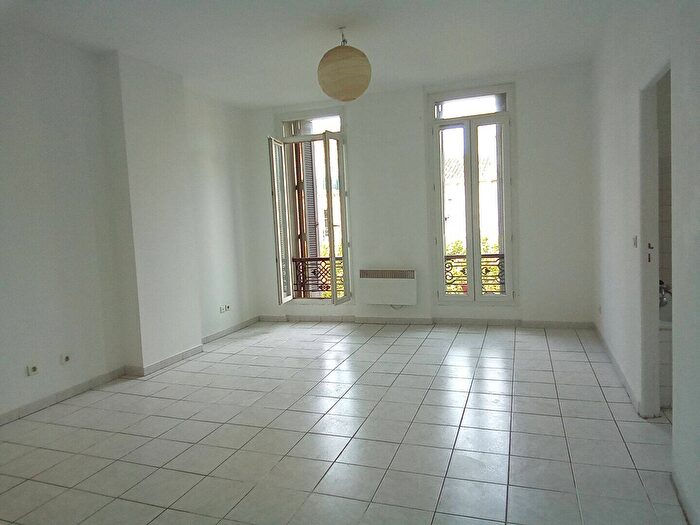 Appartement à louer - Le Camas, Marseille ème arrondissement - 2 pièces - 1 chambre