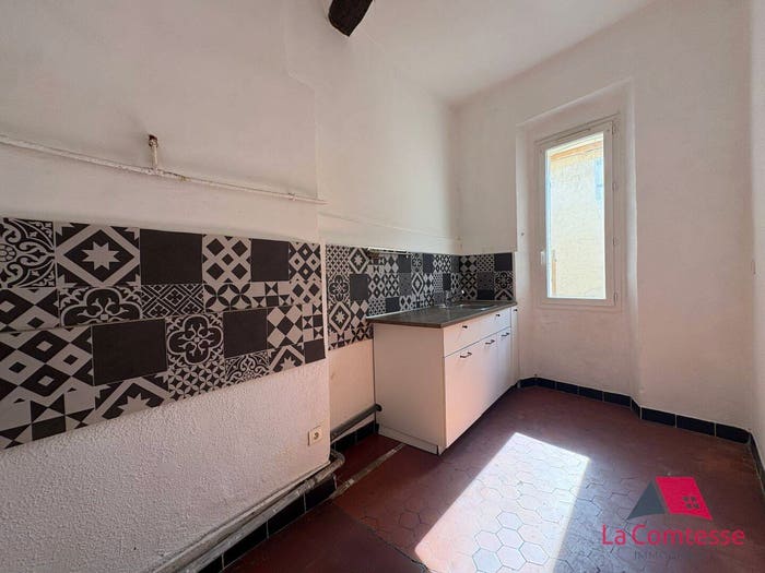 Ceyreste : Appartement 3 pièces à louer