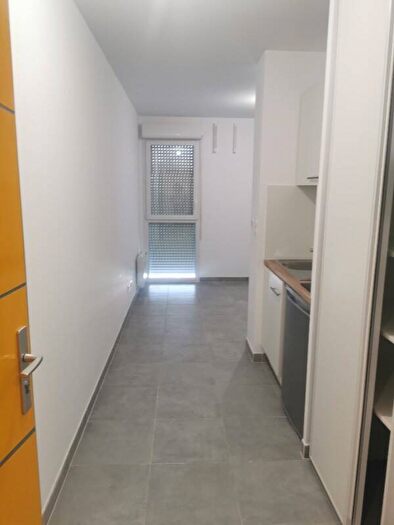 Appartement à louer - Les Plantades-Pierrascas, La Garde - 1 pièce