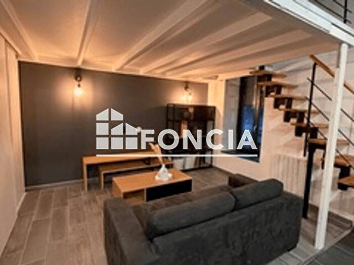 Appartement à louer - Centre Est Sud, La Tour-du-Pin - 2 pièces - 1 chambre