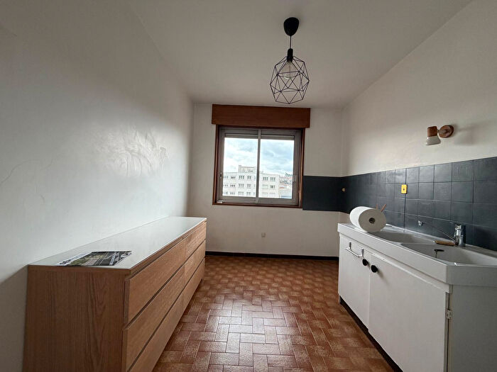 Appartement à vendre - Saint-Étienne, Saint-Roch, Vivaraize, Valbenoite, Centre Deux - 2 pièces - 1 chambre