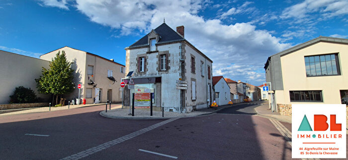 Maison 4 pièces à Saint-Denis-la-Chevasse, à vendre