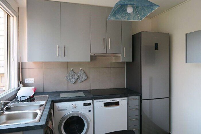 Appartement à louer - Charpennes-Tonkin, Villeurbanne - 4 pièces - 3 chambres