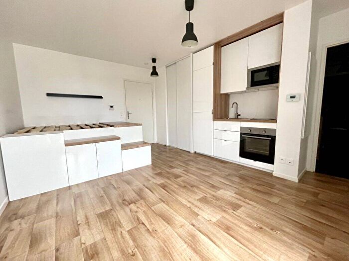 Appartement à louer - La Doutre, Ozoir-la-Ferrière - 1 pièce