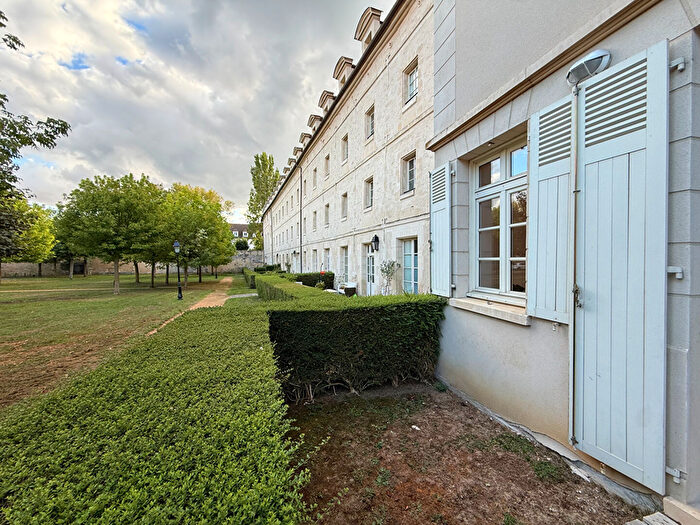 Appartement 1 pièce à louer à Senlis, Centre-ville