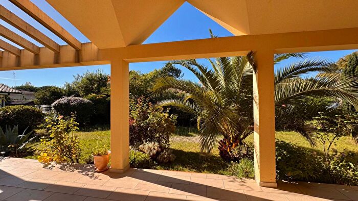 Maison à vendre - Andernos-les-Bains, Betey, La Chapelle Forestière, Bruyères - 7 pièces - 6 chambres