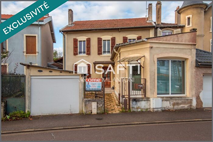 Maison à vendre - Pagny-sur-Moselle - 7 pièces - 5 chambres