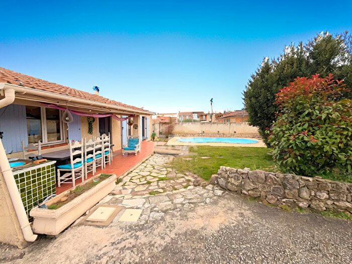 Maison à vendre - Le Puy-Sainte-Réparade - 7 pièces - 5 chambres