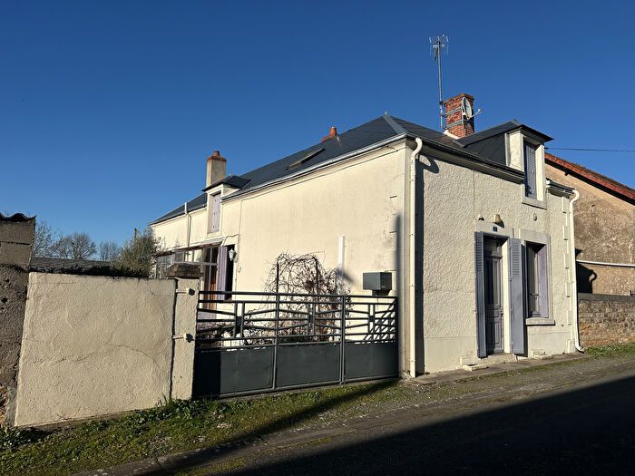 Maison à vendre - Châteaumeillant - 3 pièces - 2 chambres