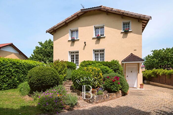 Maison 8 pièces à vendre à Fleurieu-sur-Saône