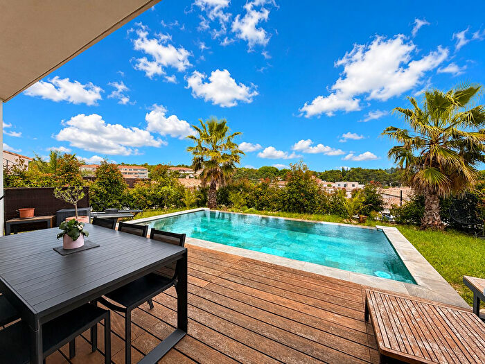 Nîmes, Mas de Lauze, Carreau de Lanes : Maison 5 pièces à vendre