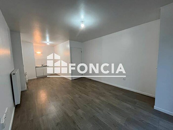 Appartement à louer - Petit Saint Jean, Amiens - 2 pièces - 1 chambre