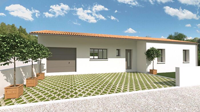 Dompierre-sur-Mer : Maison 4 pièces à vendre
