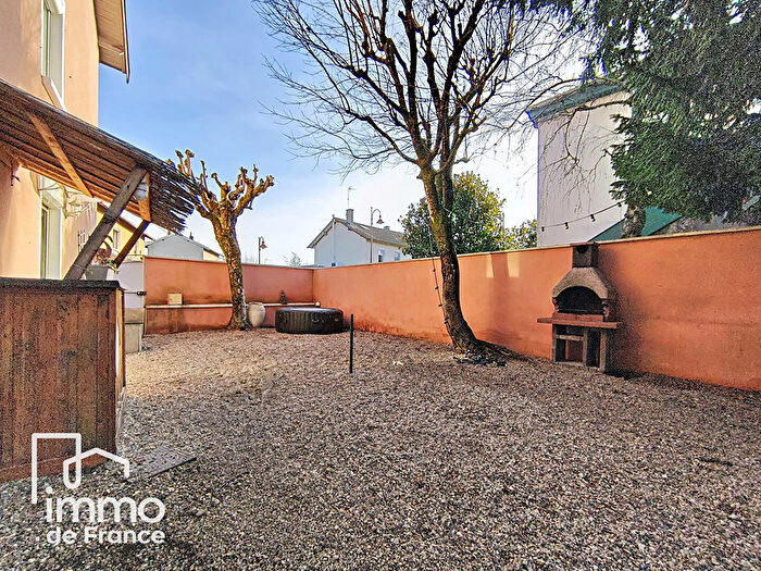 Maison à vendre - Villieu-Loyes-Mollon - 5 pièces - 4 chambres