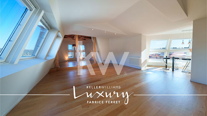 Appartement à vendre - Chamalières, Royat - 3 pièces - 2 chambres