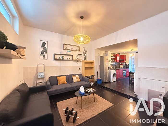 Maison 7 pièces à Lille, Fives, à vendre
