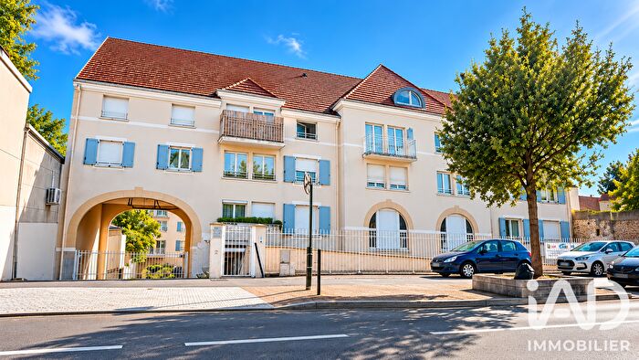 Corbeil-Essonnes, Pressoir, Prompt : Appartement 2 pièces à vendre
