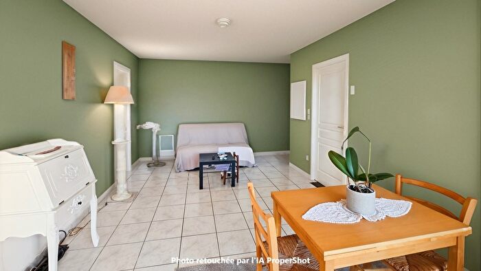 Appartement à vendre - Saint-Jean-dAngély - 2 pièces - 1 chambre