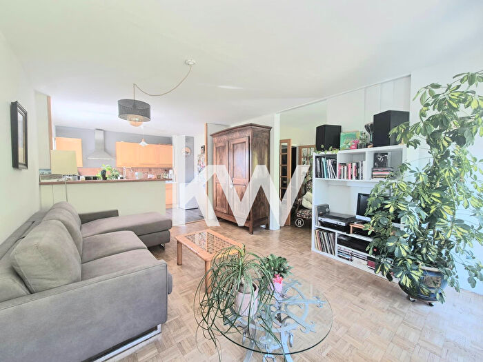 Appartement à vendre - Saint-Étienne, La Métare, Le Portail Rouge, Fauriel, Villeboeuf - 4 pièces - 2 chambres